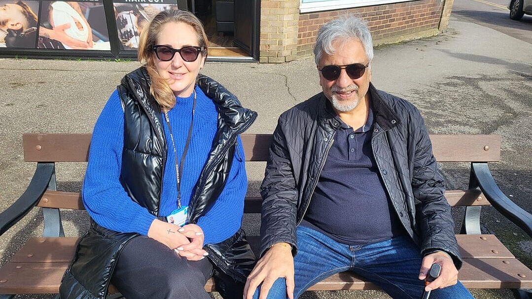 Bushey Lib Dem councillors provide funding for village bench ...